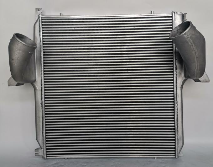 Silver Mercedes Benz Truck Intercooler 9425010201 / 9425010901