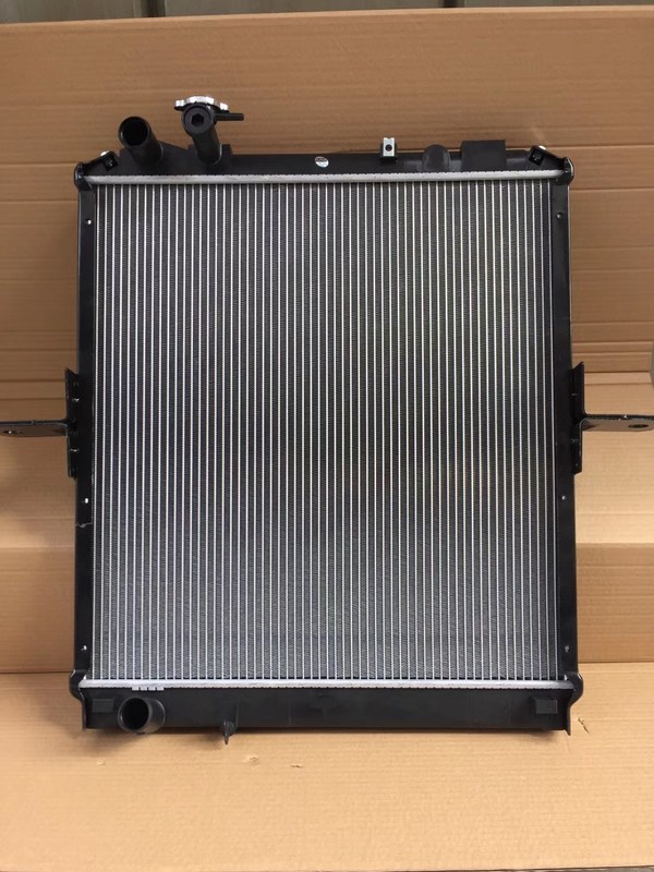 Water Tank Isuzu Radiator Assy For 700p 4hk1 Radiator Truck Intercooler